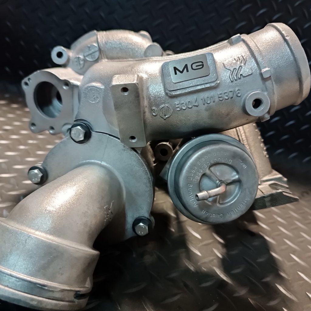 M271 M274 Turbo Upgrade Mercedes C300 W205 Hybrid Turbo Infiniti Q50 ...